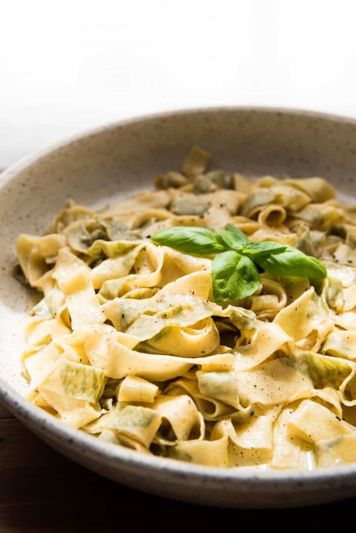 Homemade Basil Pasta with Garlic Brown Butter - Hunger Thirst Play
